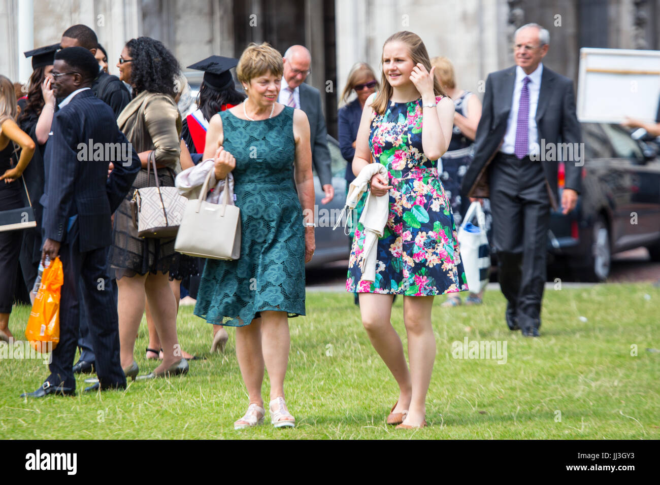 Cardiff university graduation hi-res stock photography and images - Alamy