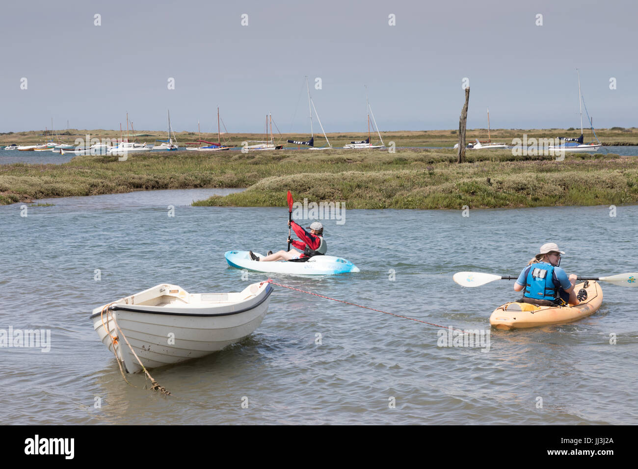 Brancaster, Norfolk, UK. 18th July, 2017. UK Weather: Hot sunny spells ...