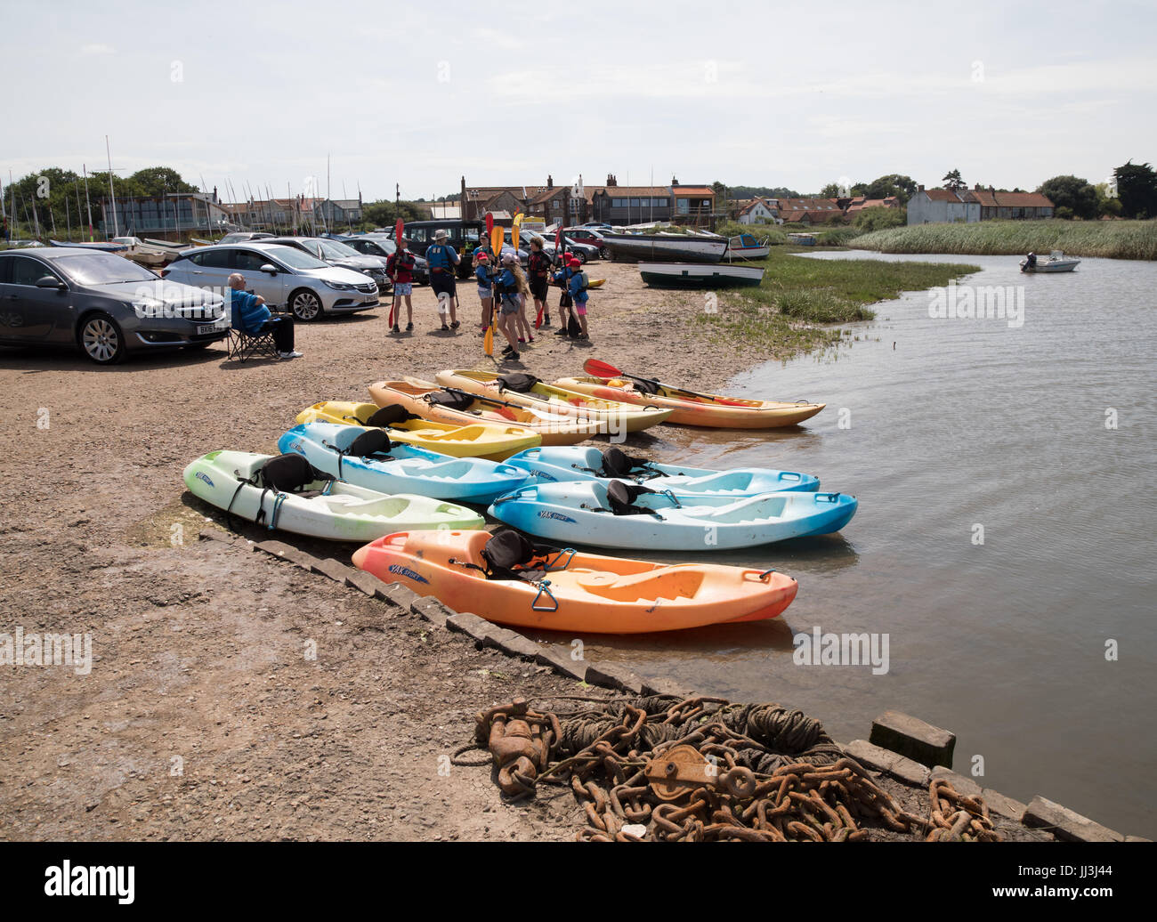 Brancaster, Norfolk, UK. 18th July, 2017. UK Weather: Hot sunny spells ...