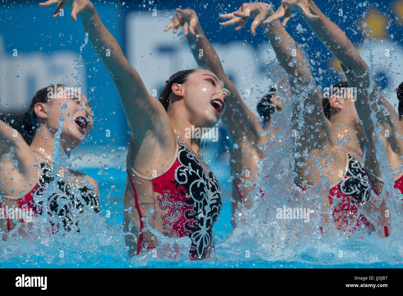 Synchronized swimming team hi-res stock photography and images - Alamy