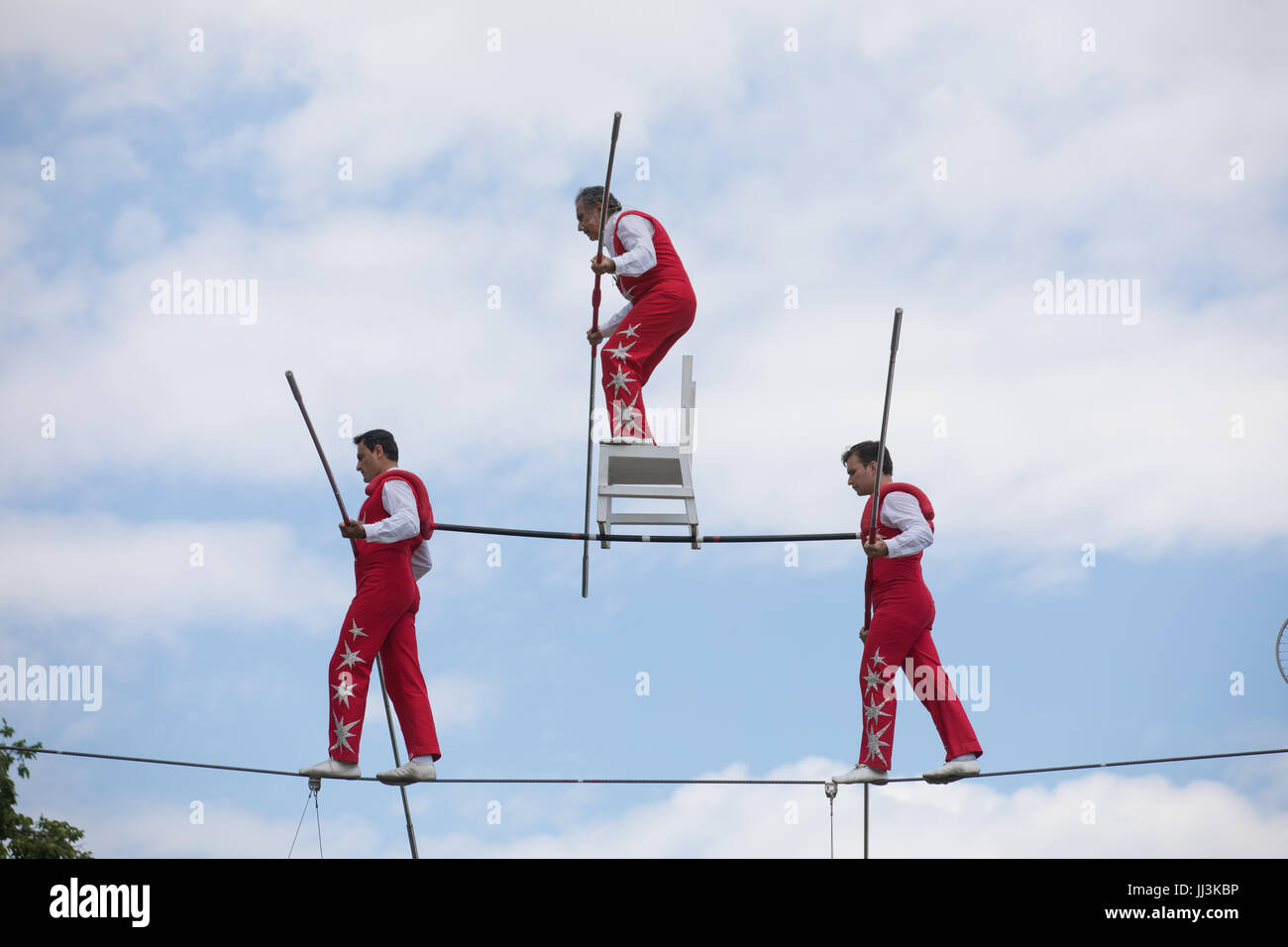The Wallenda's perform a three person pyramid led by Robinson Cortes ...