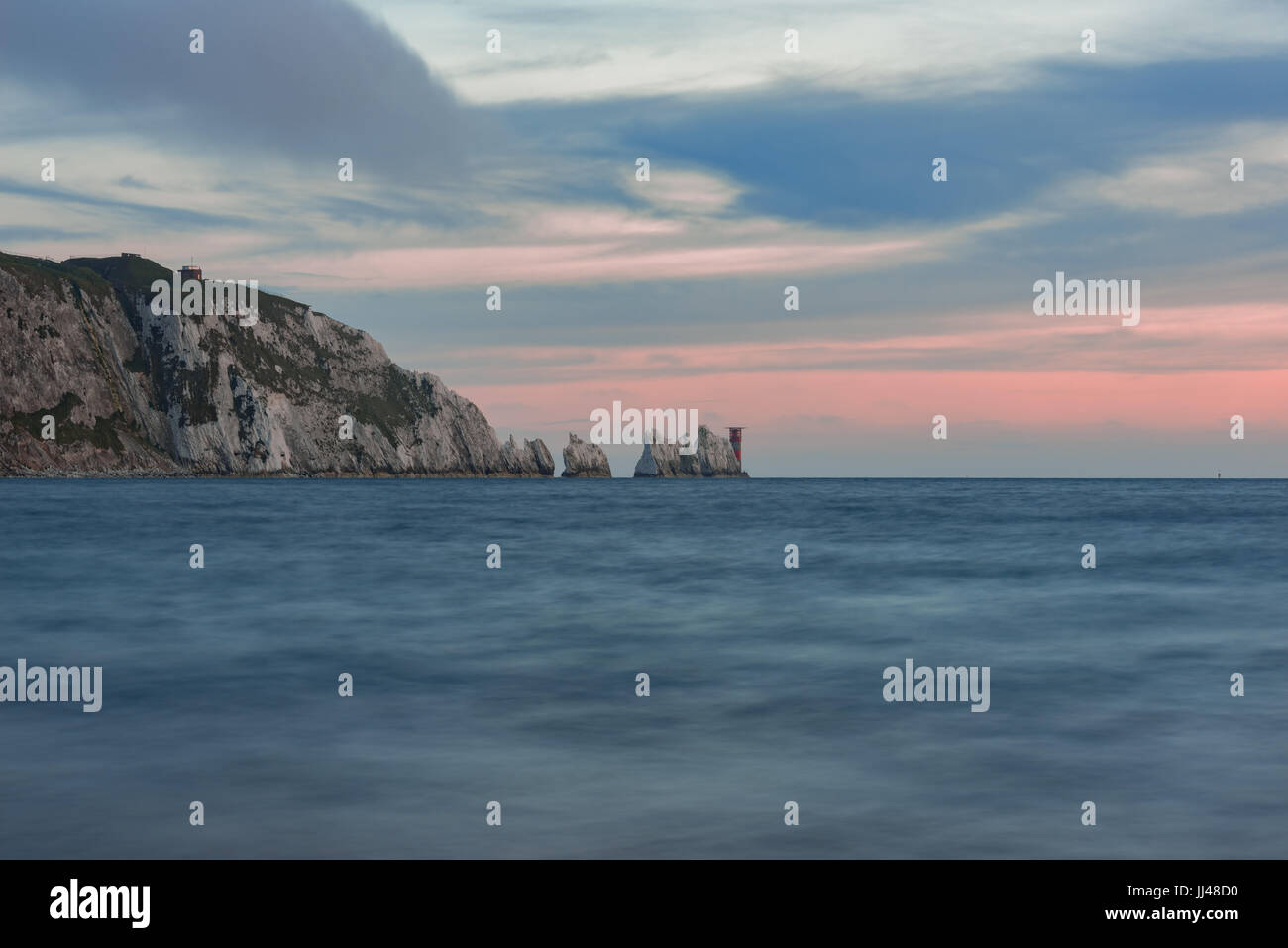 The needles isle of wight sunset hi-res stock photography and images ...