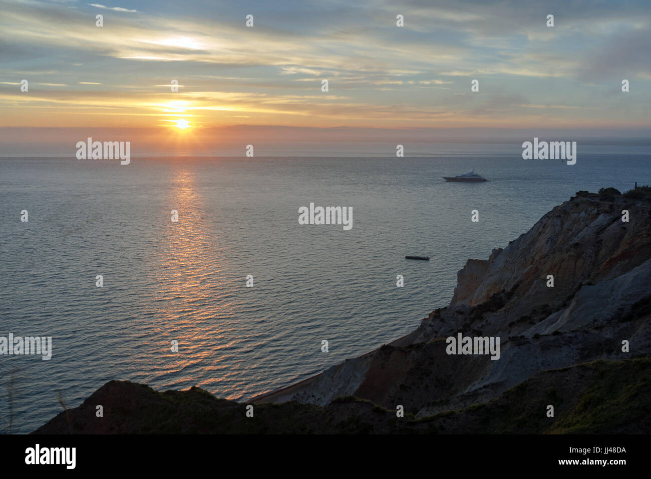 The needles isle of wight sunset hi-res stock photography and images ...