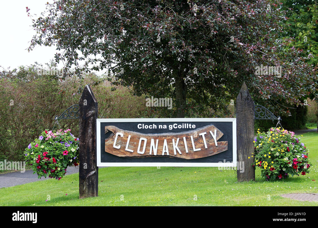 Welcome to republic ireland sign hi-res stock photography and images ...