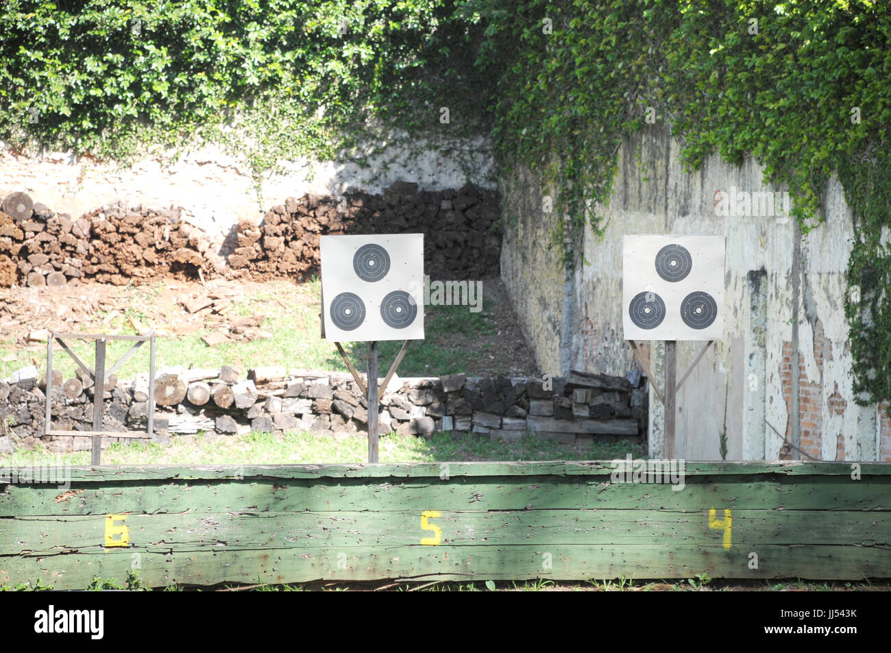 Cinco circulos hi-res stock photography and images - Alamy