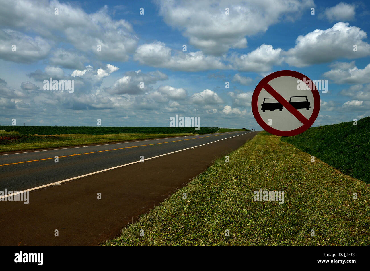 Claro road hi-res stock photography and images - Alamy