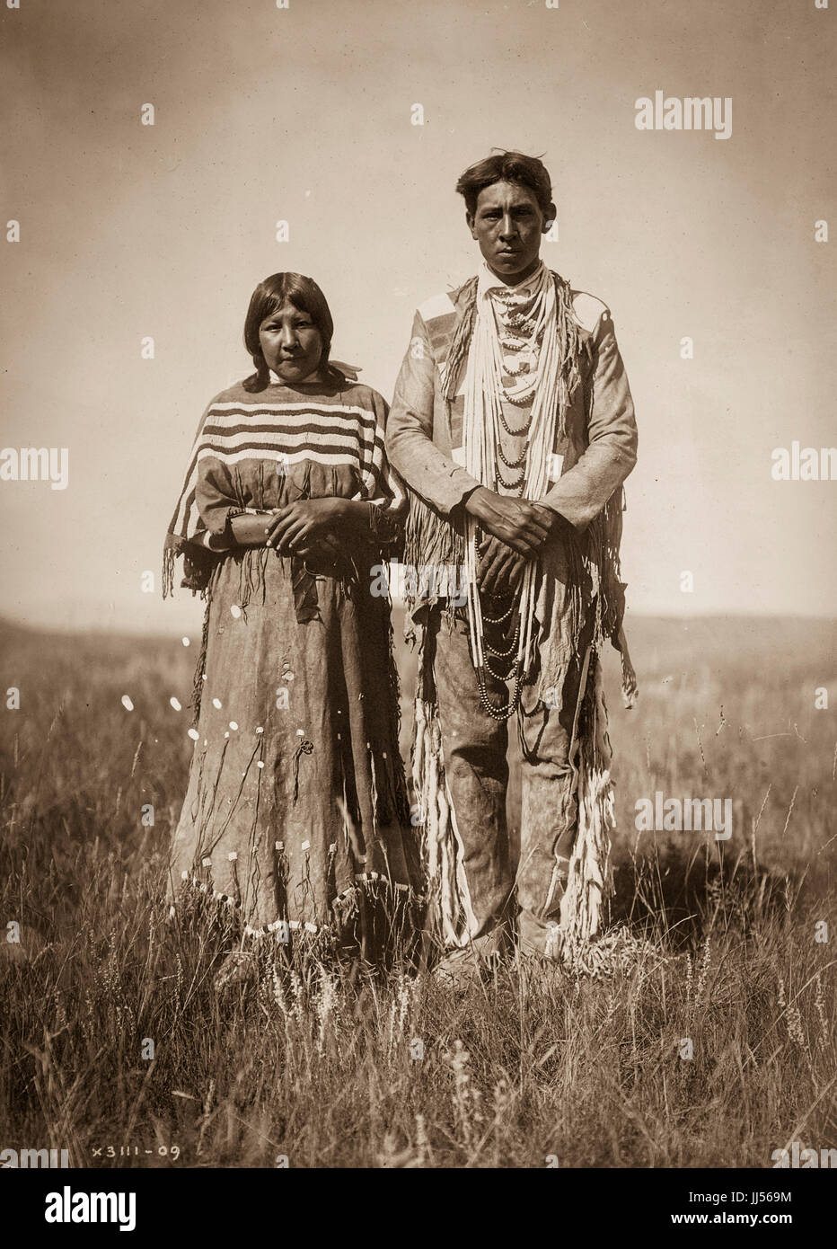 Edward curtis the vanishing race” hi-res stock photography and images ...