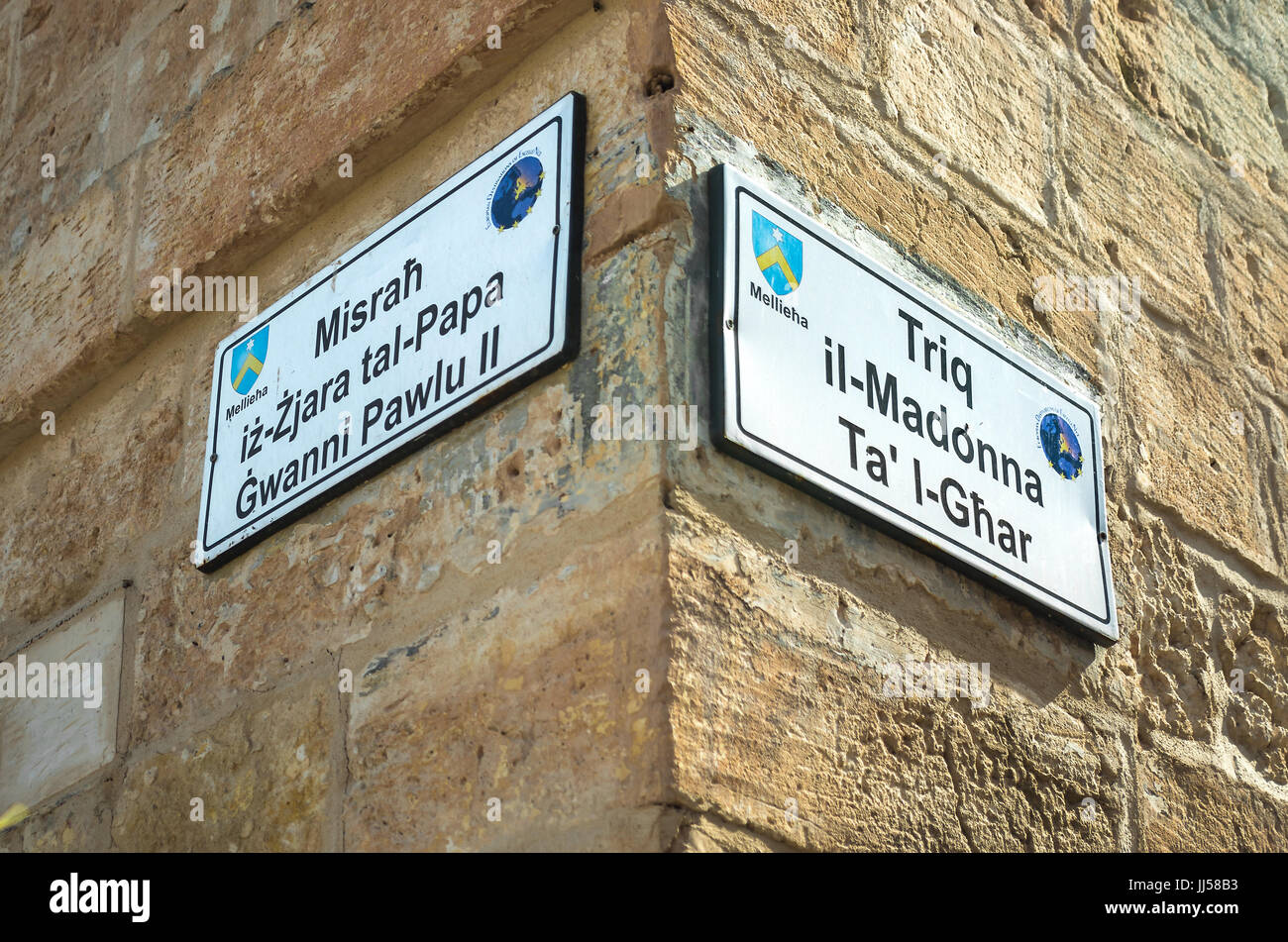 Malta road signs hi-res stock photography and images - Alamy