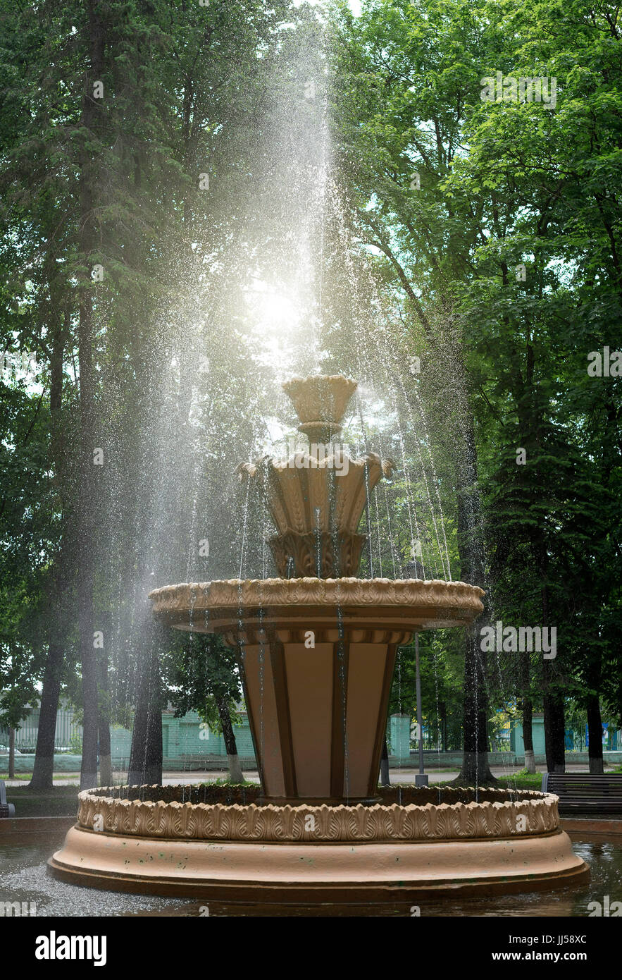 Big fountain in the city park Stock Photo - Alamy