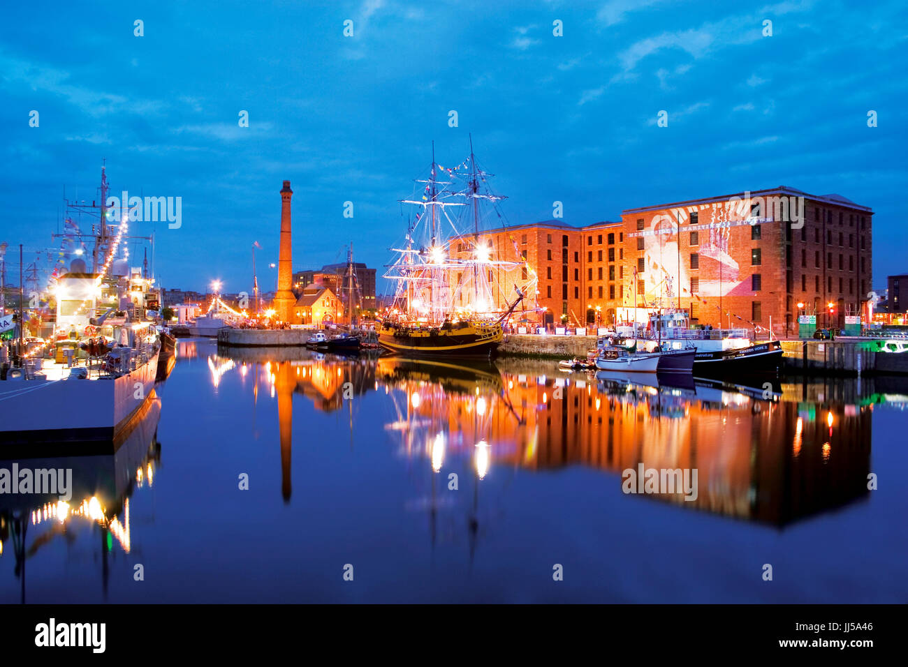 Salthouse docks liverpool hi-res stock photography and images - Alamy