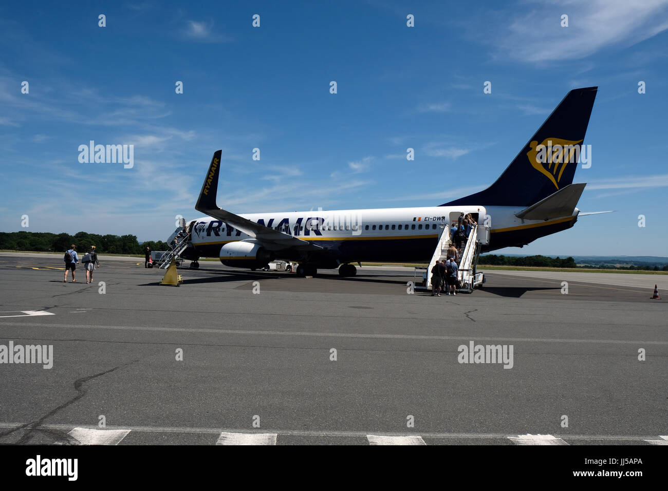 Limoges airport hi-res stock photography and images - Alamy