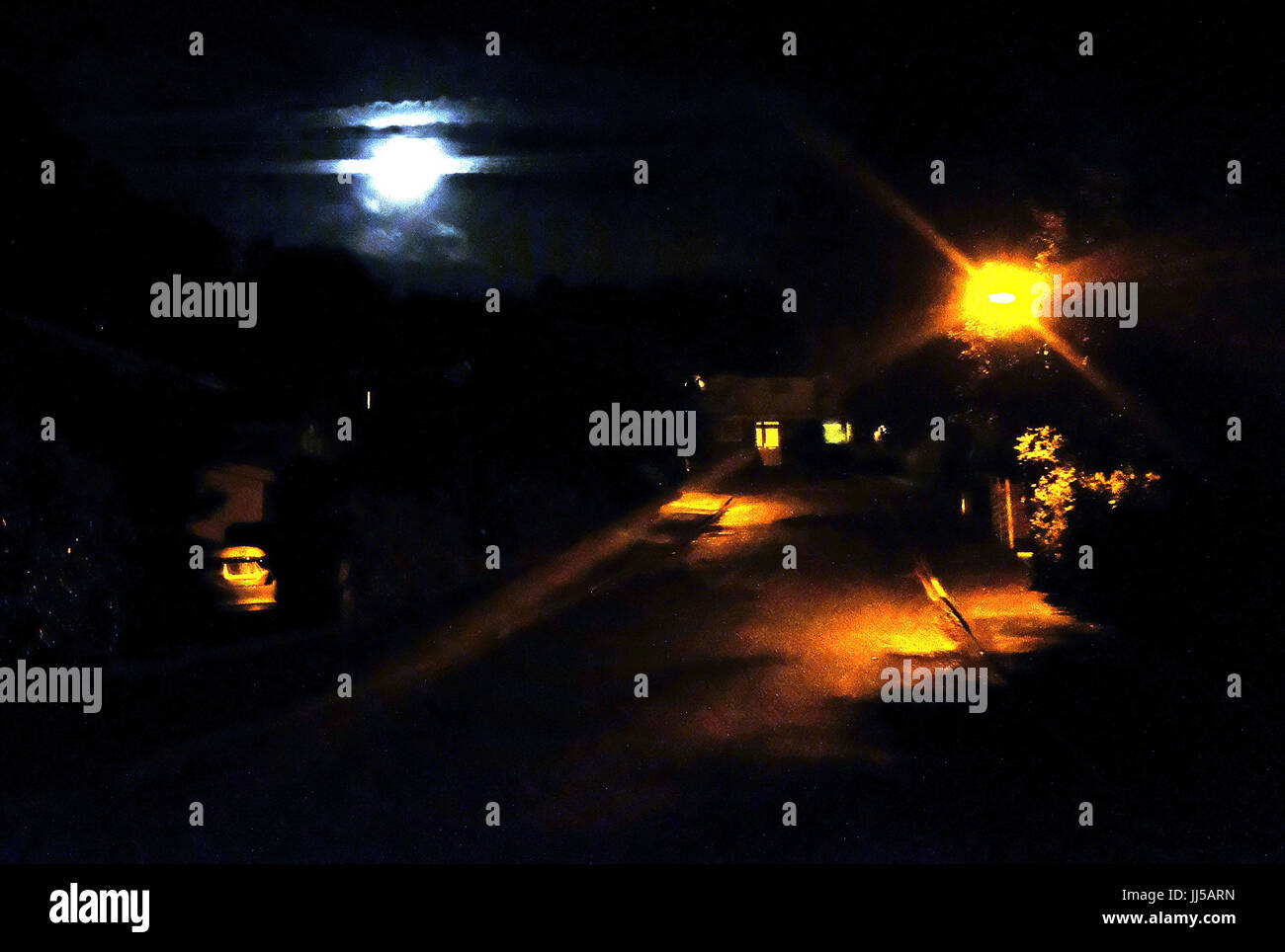 Street lamp full moon night hi-res stock photography and images - Alamy