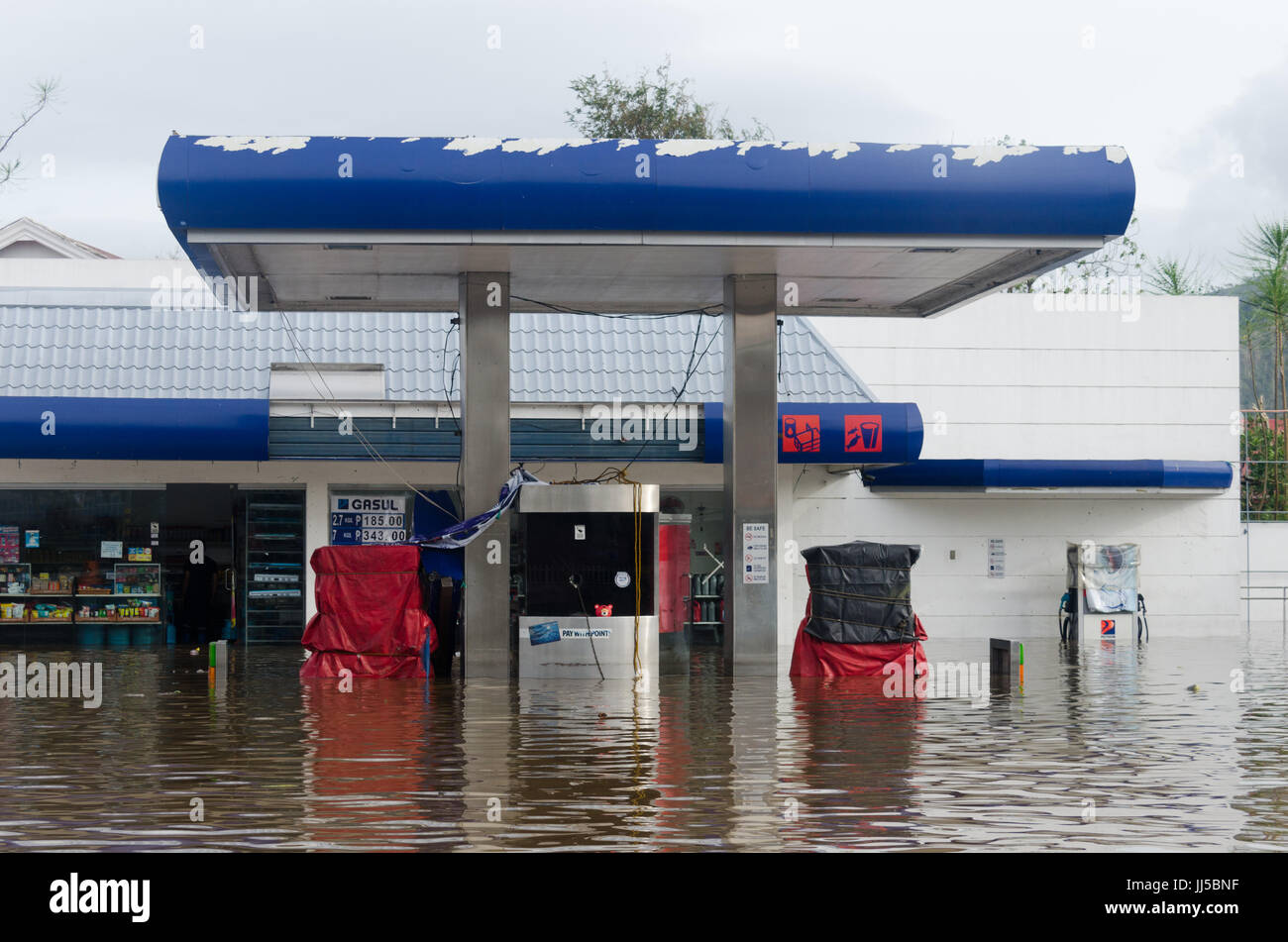 Typhoon nina hi-res stock photography and images - Alamy