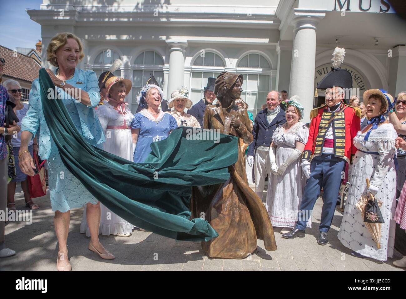 A life size statue of Jane Austen is unveiled by the Countess of ...