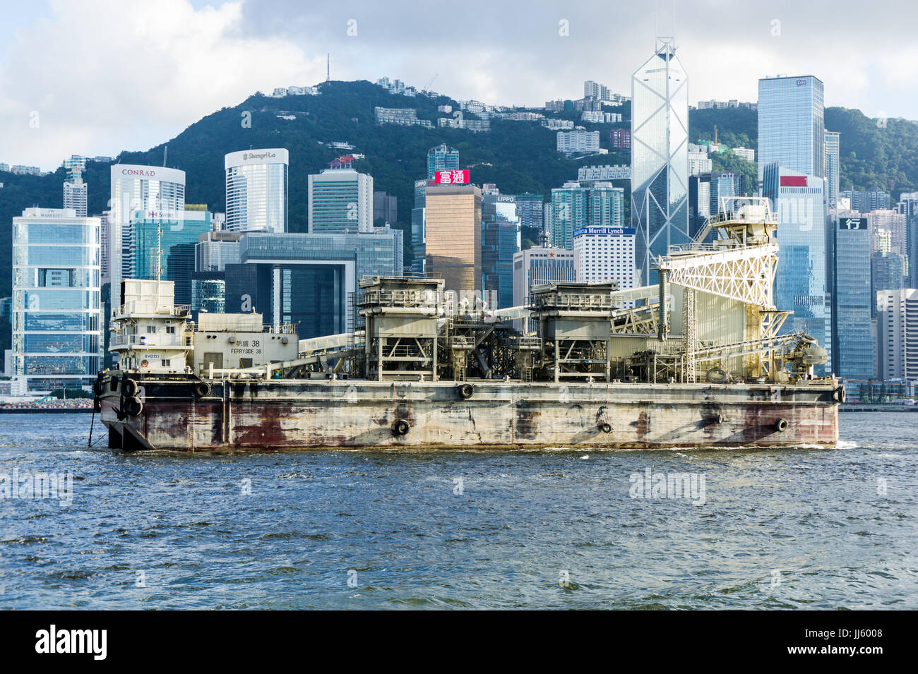 Dredging ship in Victoria Harbour in Hong Kong Stock Photo - Alamy