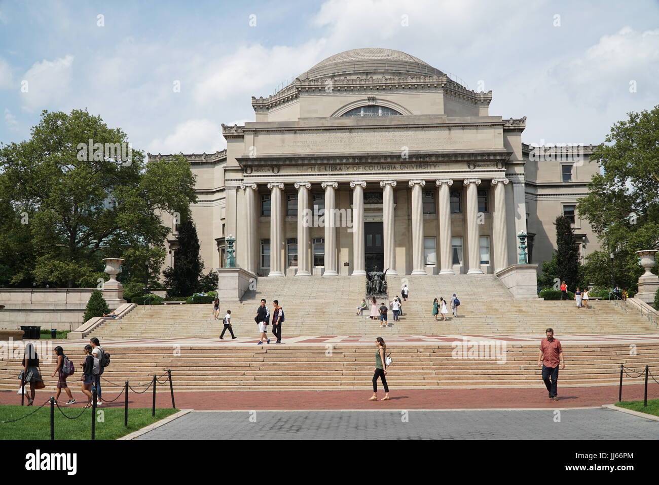 Columbia university campus hi-res stock photography and images - Alamy