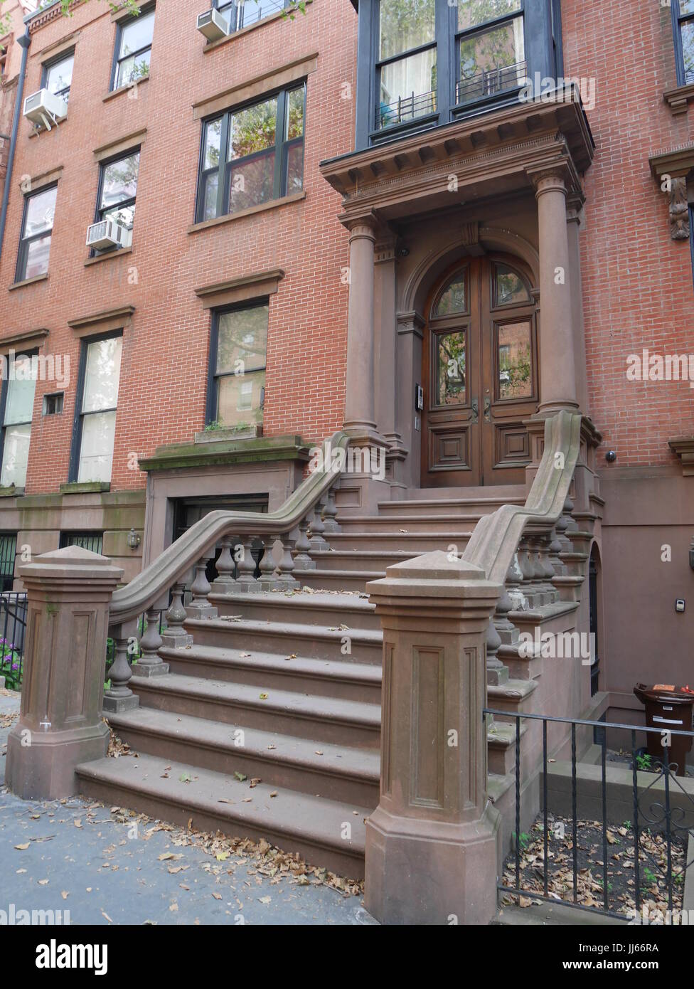 New York brownstone houses Stock Photo - Alamy