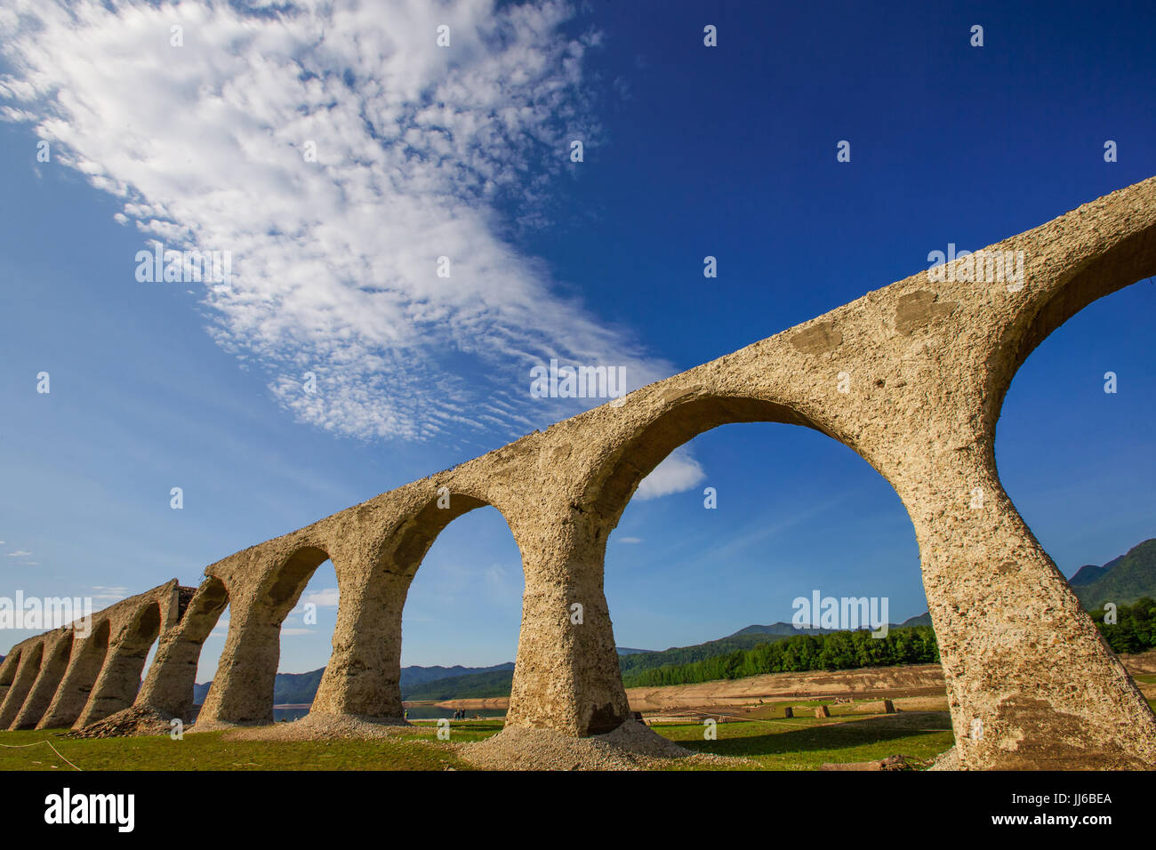 Arch bridges hi-res stock photography and images - Alamy