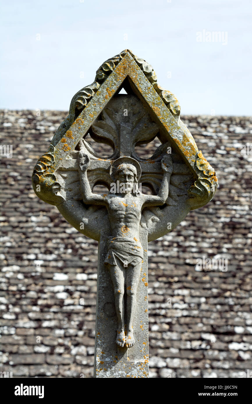 Cross detail, St. Olave`s churchyard, Fritwell, Oxfordshire, UK Stock ...