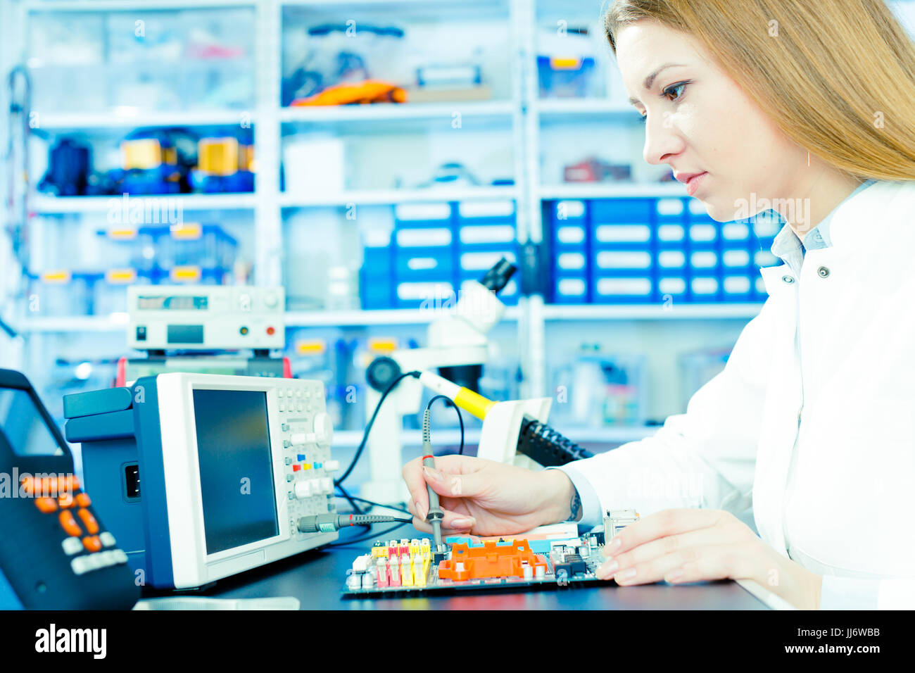 Microelectronics technology hi-res stock photography and images - Alamy