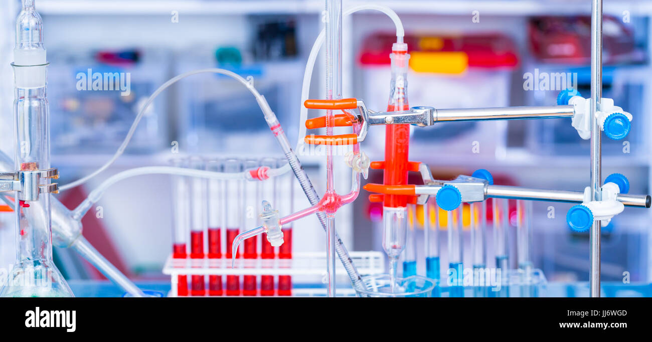 Chemical plant engineer computer hi-res stock photography and images ...