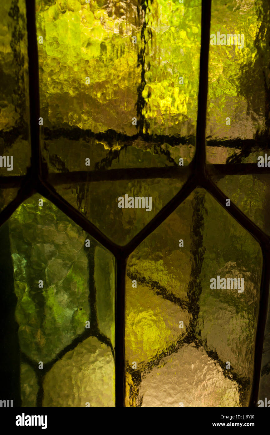 Hexagon windows hi-res stock photography and images - Alamy