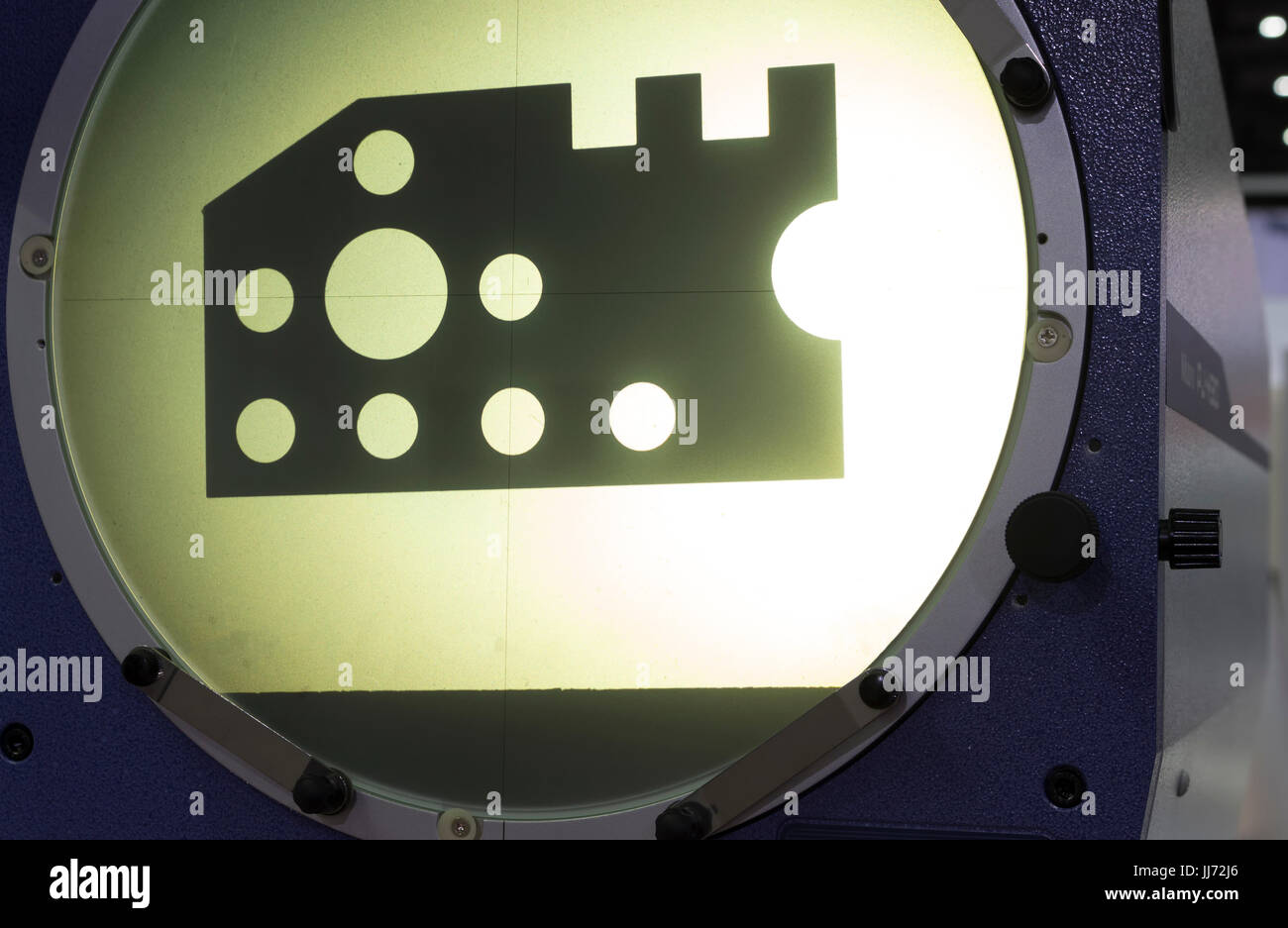 Vertical Profile Projector Screen measuring a specimen;magnified shadow ...