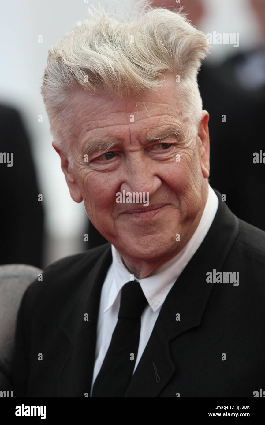 David Lynch attends the Twin Peaks premiere during the 70th annual ...