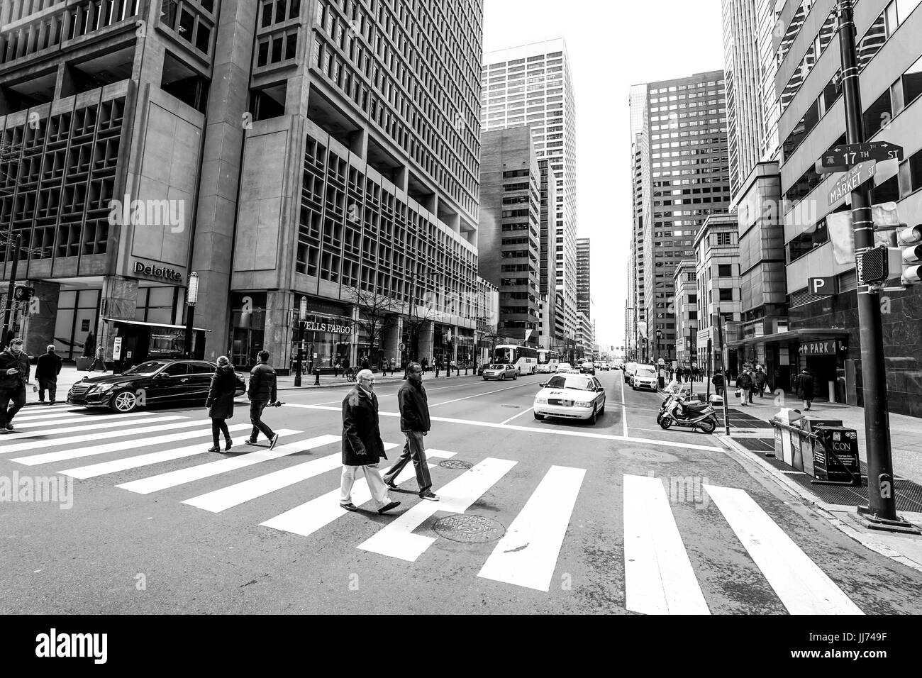 Market street philadelphia Black and White Stock Photos & Images - Alamy