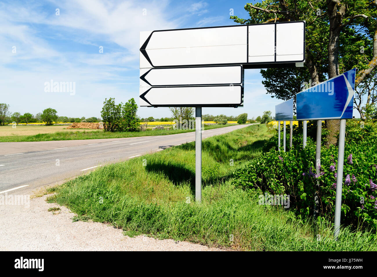 Empty landscape countryside hi-res stock photography and images - Alamy