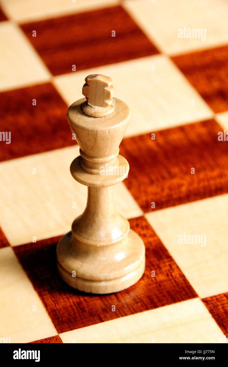 chess king on the chessboard Stock Photo - Alamy