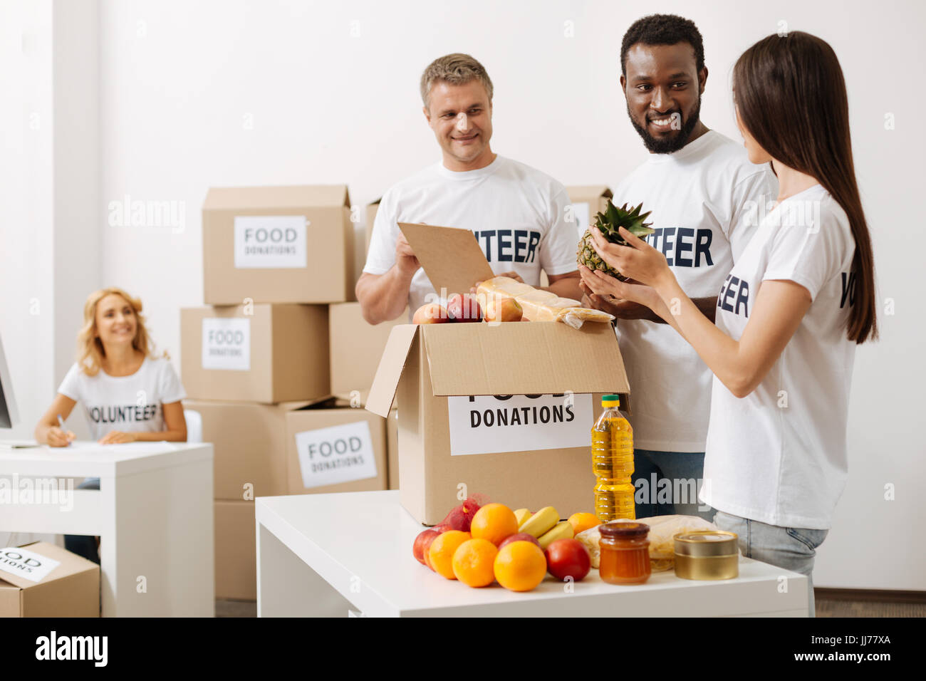 People willing hi-res stock photography and images - Alamy