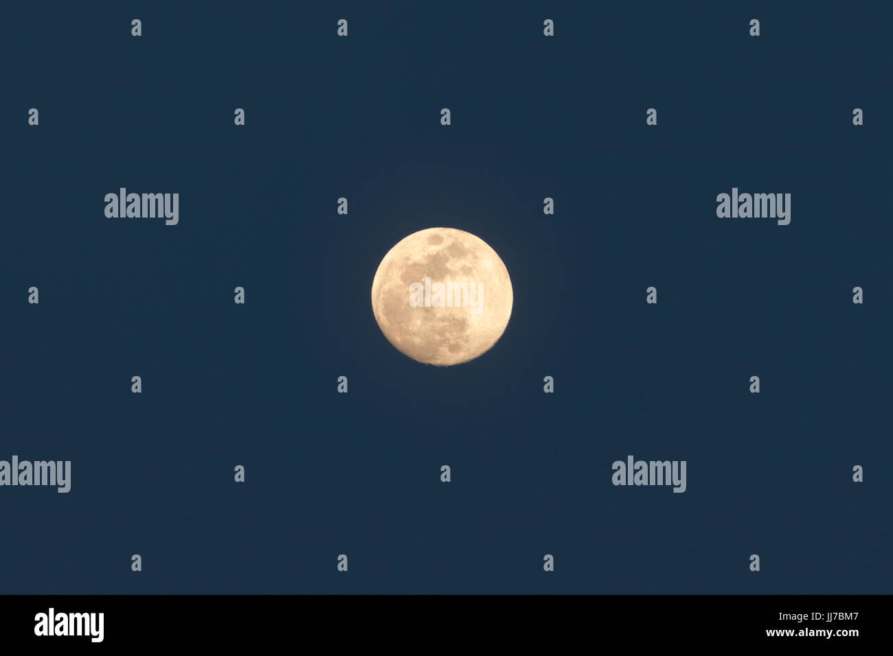 Nice shoot of the full moon without clouds Stock Photo - Alamy