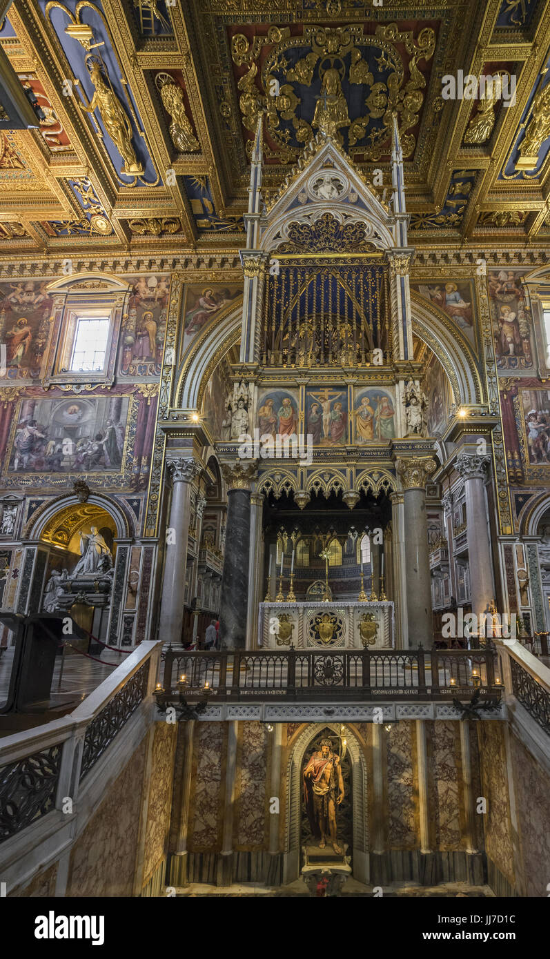 Basilica di San Giovanni in Laterano. Papal Archbasilica of St. John ...