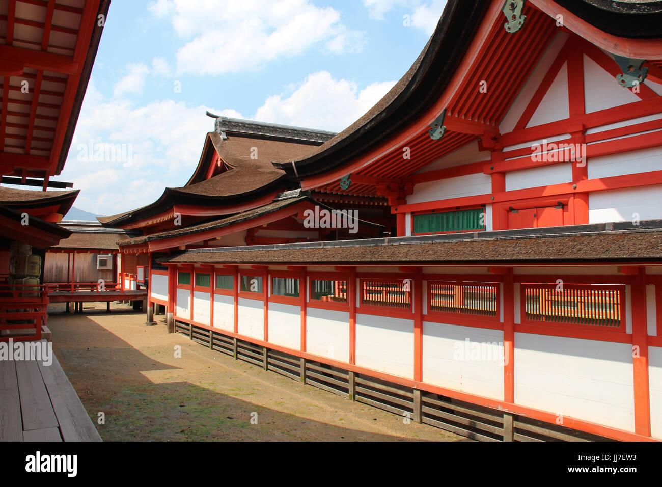 Shintoist shrine (Itsukushima shrine) in Miyajima (Japan Stock Photo ...