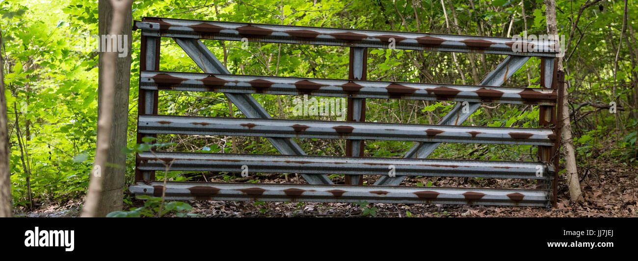 Useless gate hi-res stock photography and images - Alamy