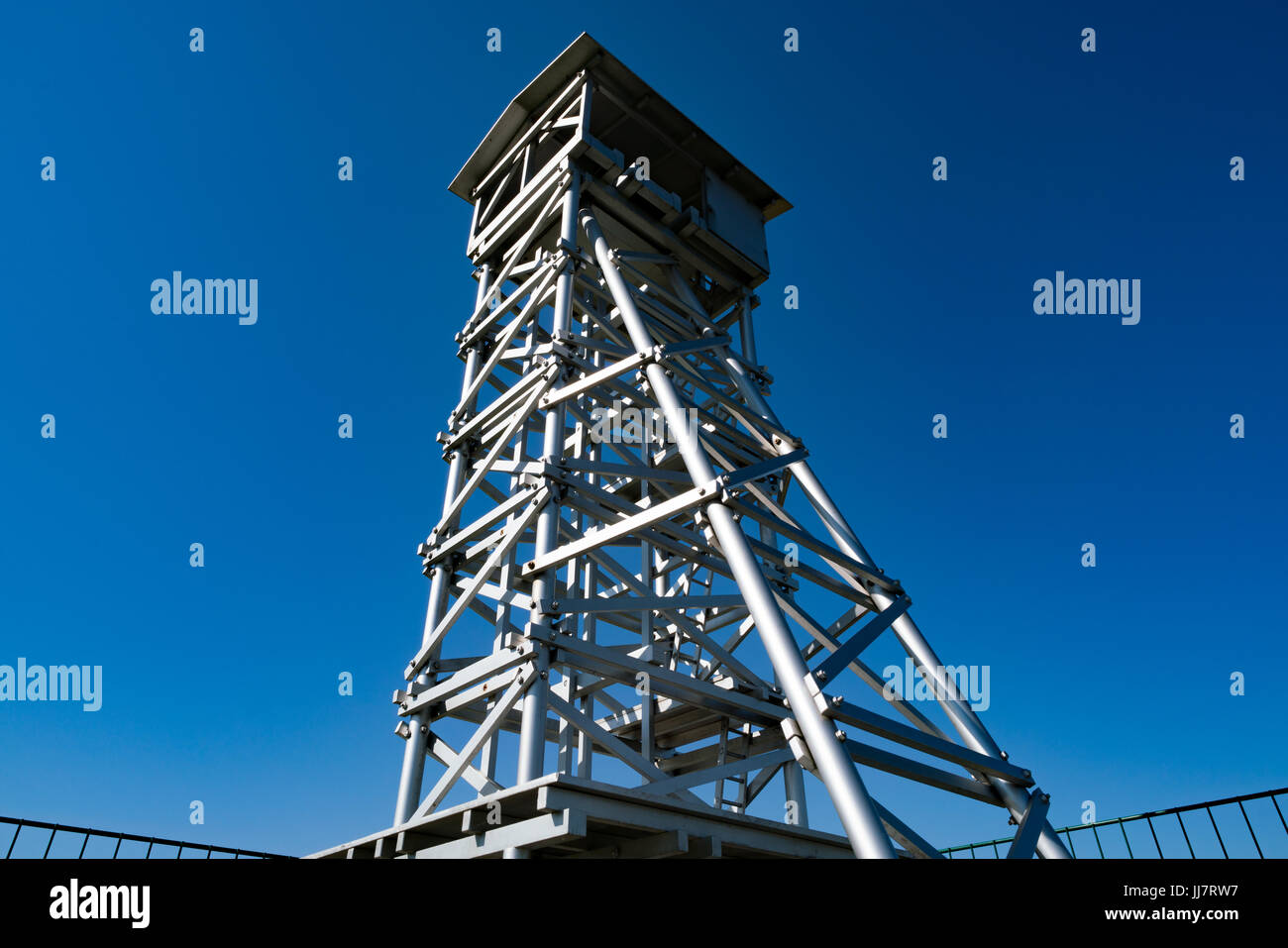 Derrick mast hi-res stock photography and images - Alamy