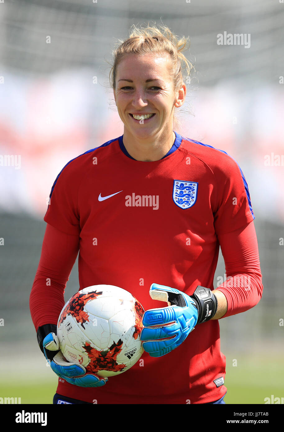 Goalkeeper siobhan chamberlain england hi-res stock photography and ...