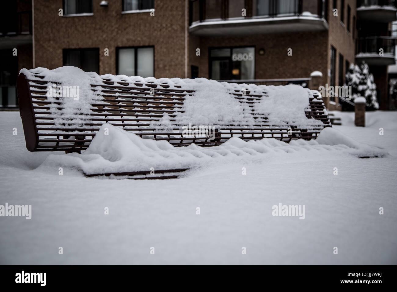 Deep snow town hi-res stock photography and images - Alamy