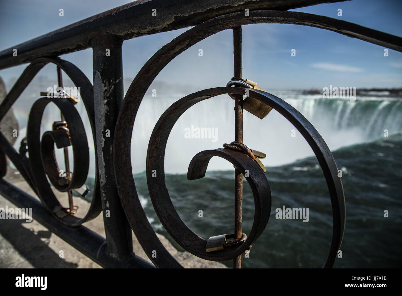 Niagara locks hi-res stock photography and images - Alamy