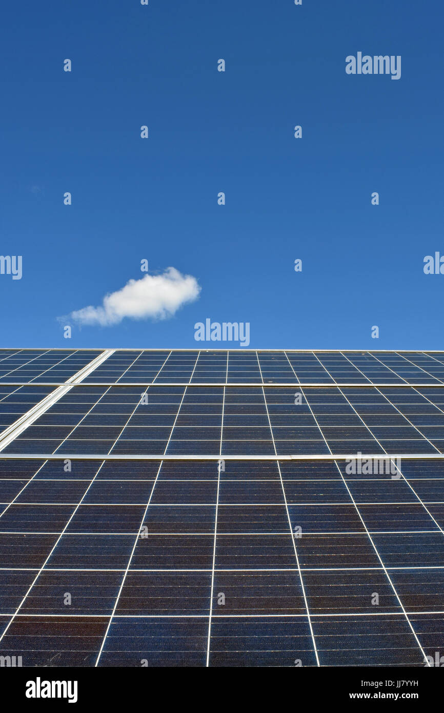 Olar cell panels hi-res stock photography and images - Alamy