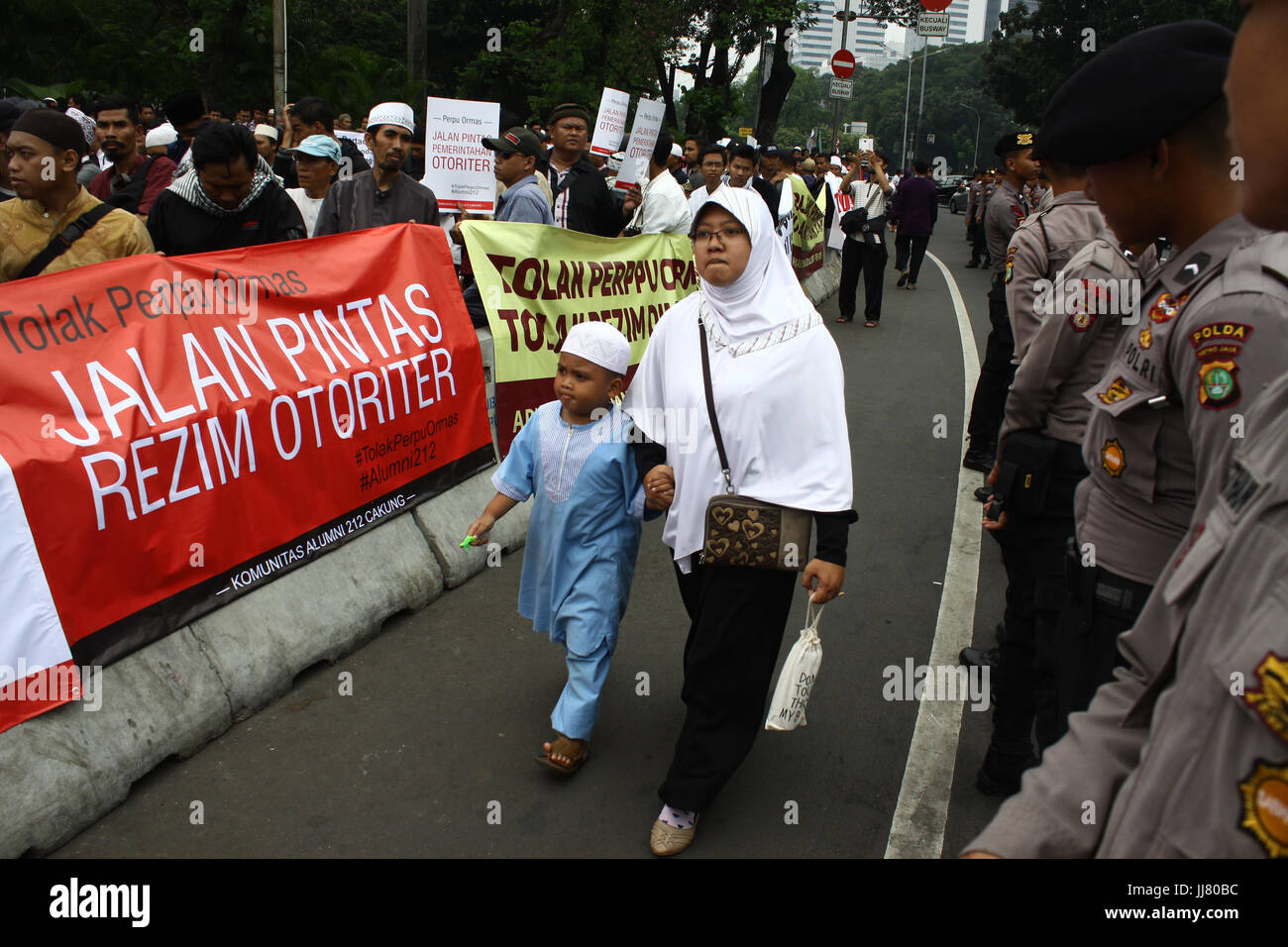 Hizbut tahrir hi-res stock photography and images - Alamy