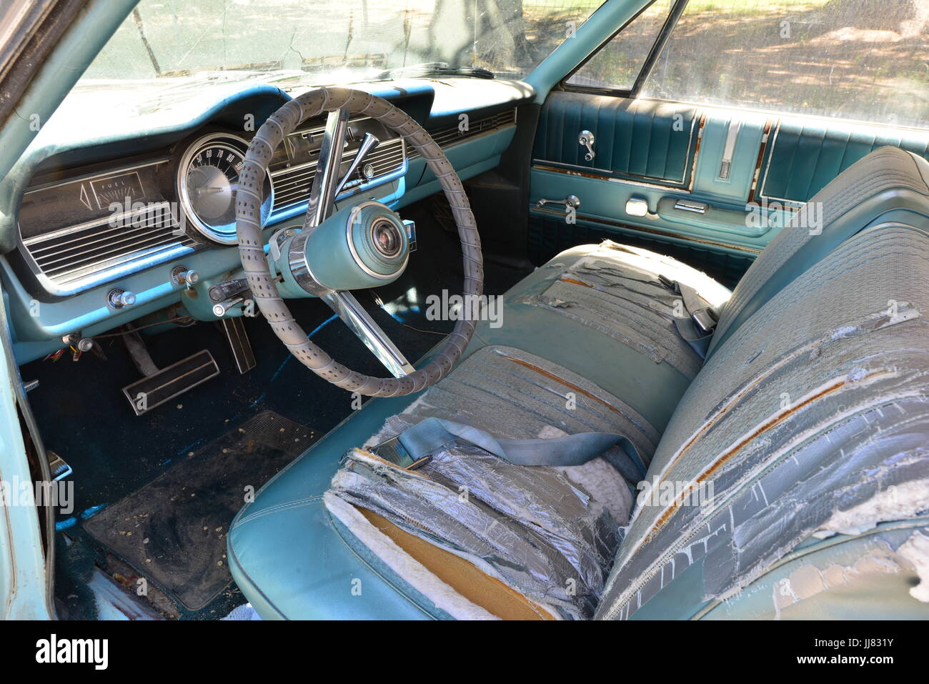 Wrecked car interior hi-res stock photography and images - Alamy