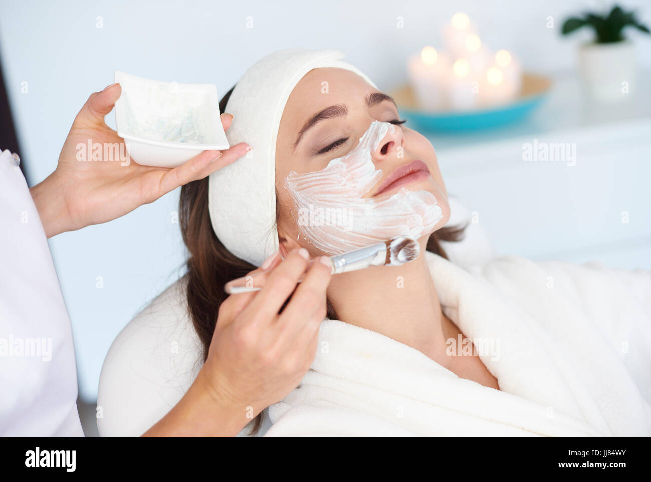 Beautiful woman at the spa salon Stock Photo - Alamy