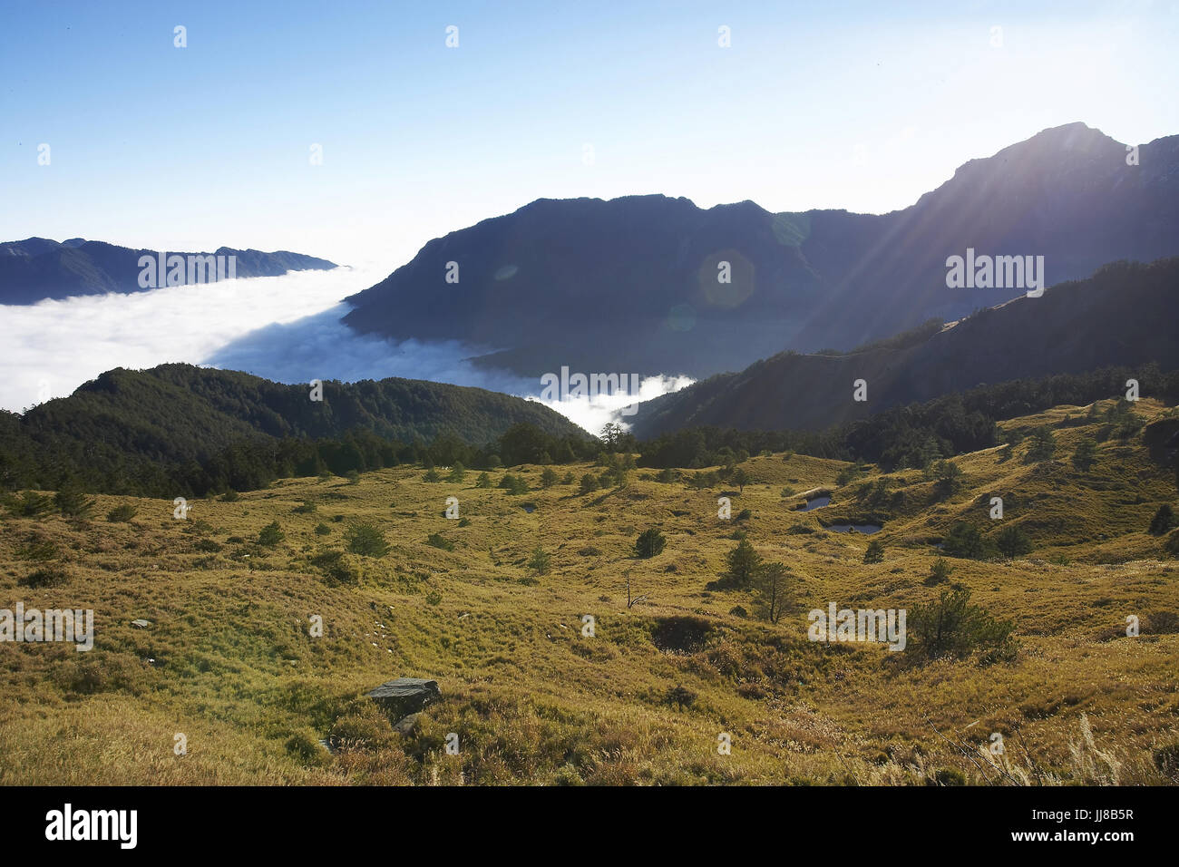 Wuling mountain range hi-res stock photography and images - Alamy