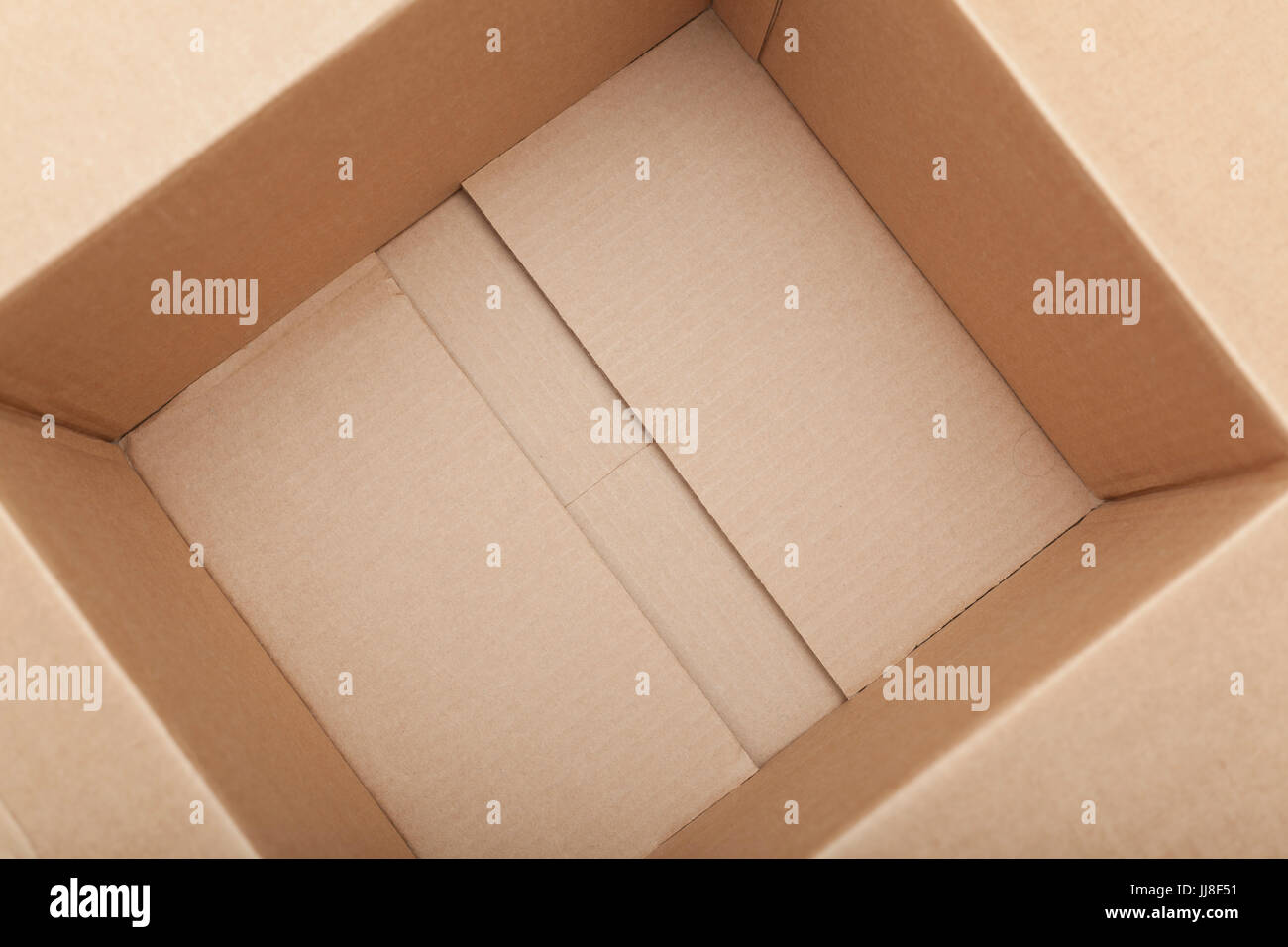 Empty cardboard box. Close up Stock Photo - Alamy