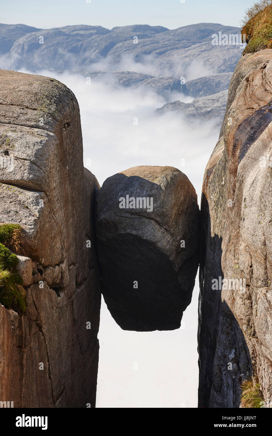 Kjerag kjeragbolten hi-res stock photography and images - Alamy
