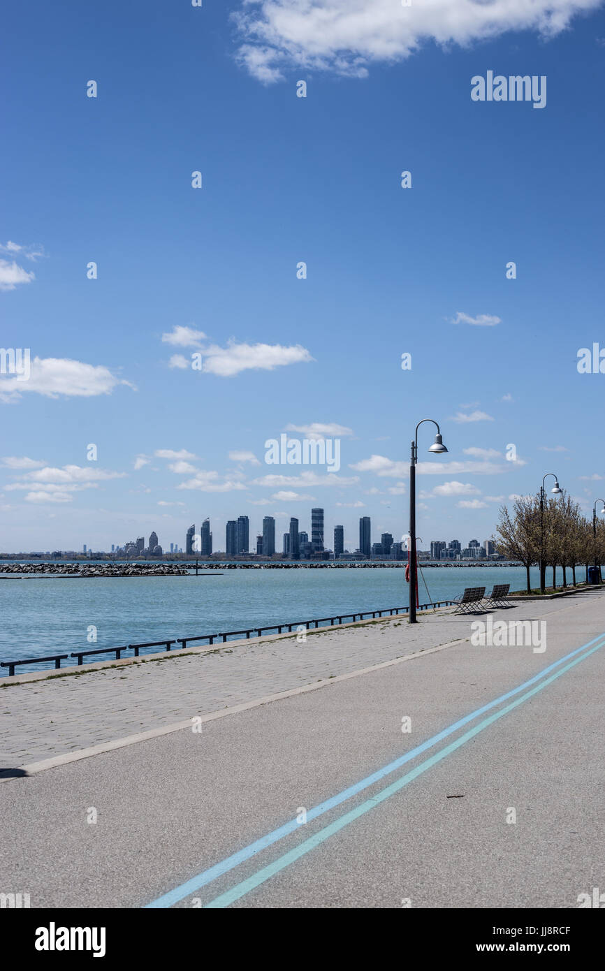 Toronto waterfront hi-res stock photography and images - Alamy