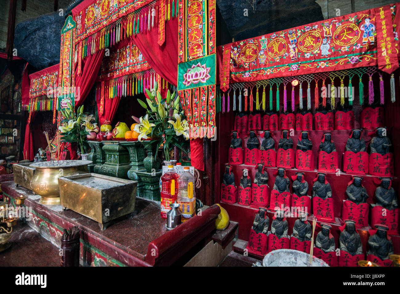 Hung shing temple wan chai hi-res stock photography and images - Alamy