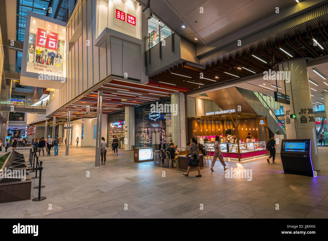 Orchard gateway mall hi-res stock photography and images - Alamy